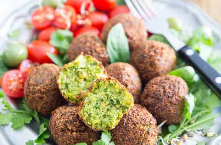 Delicious Falafel with Garlic Tahini Sauce Recipe • Furilia | Your ...